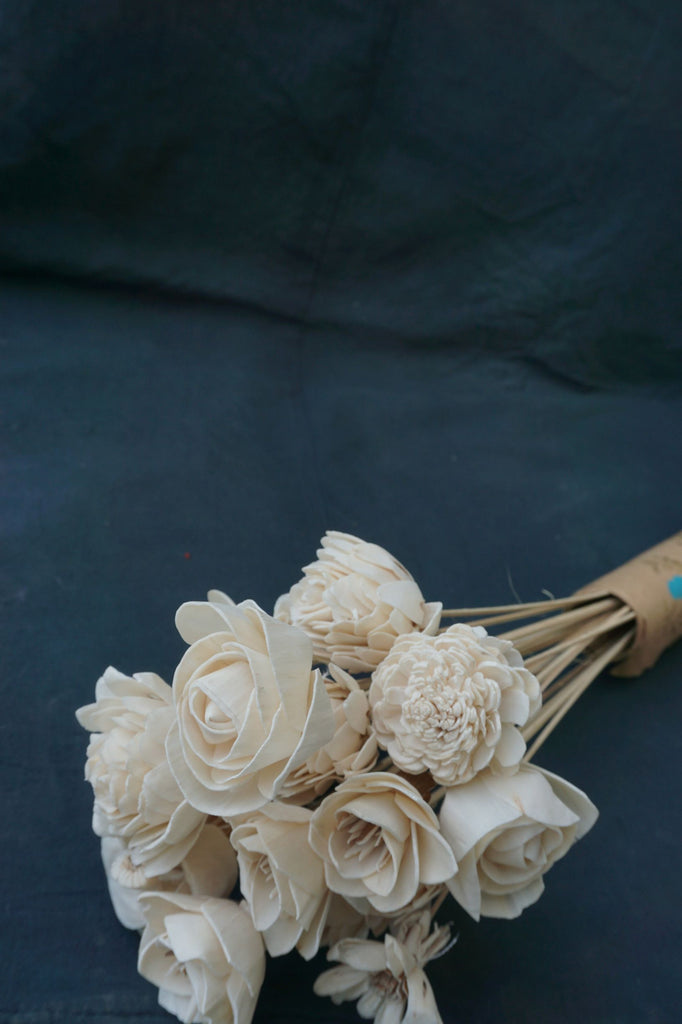 Shola Flowers - Bunch of 25 – Baro Market